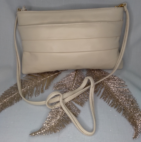 Amanda Smith | Bags | Amanda Smith Vintage Crossbody Bag | Poshmark
